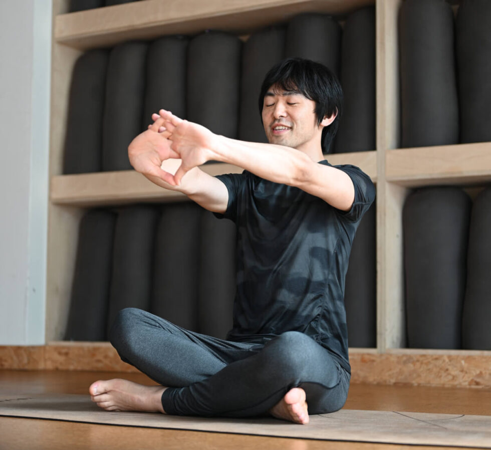 Book Yoga, Pilates or Reformer Pilates class at Yogarise London.